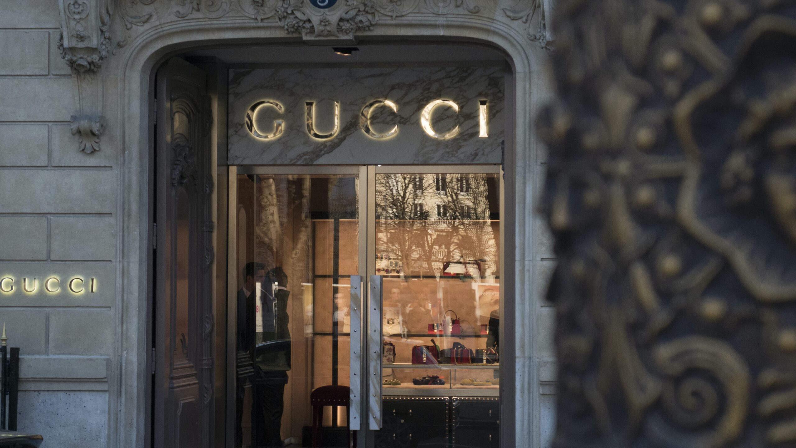 Gucci Rewards NFT Holders with Exclusive Physical Products ...