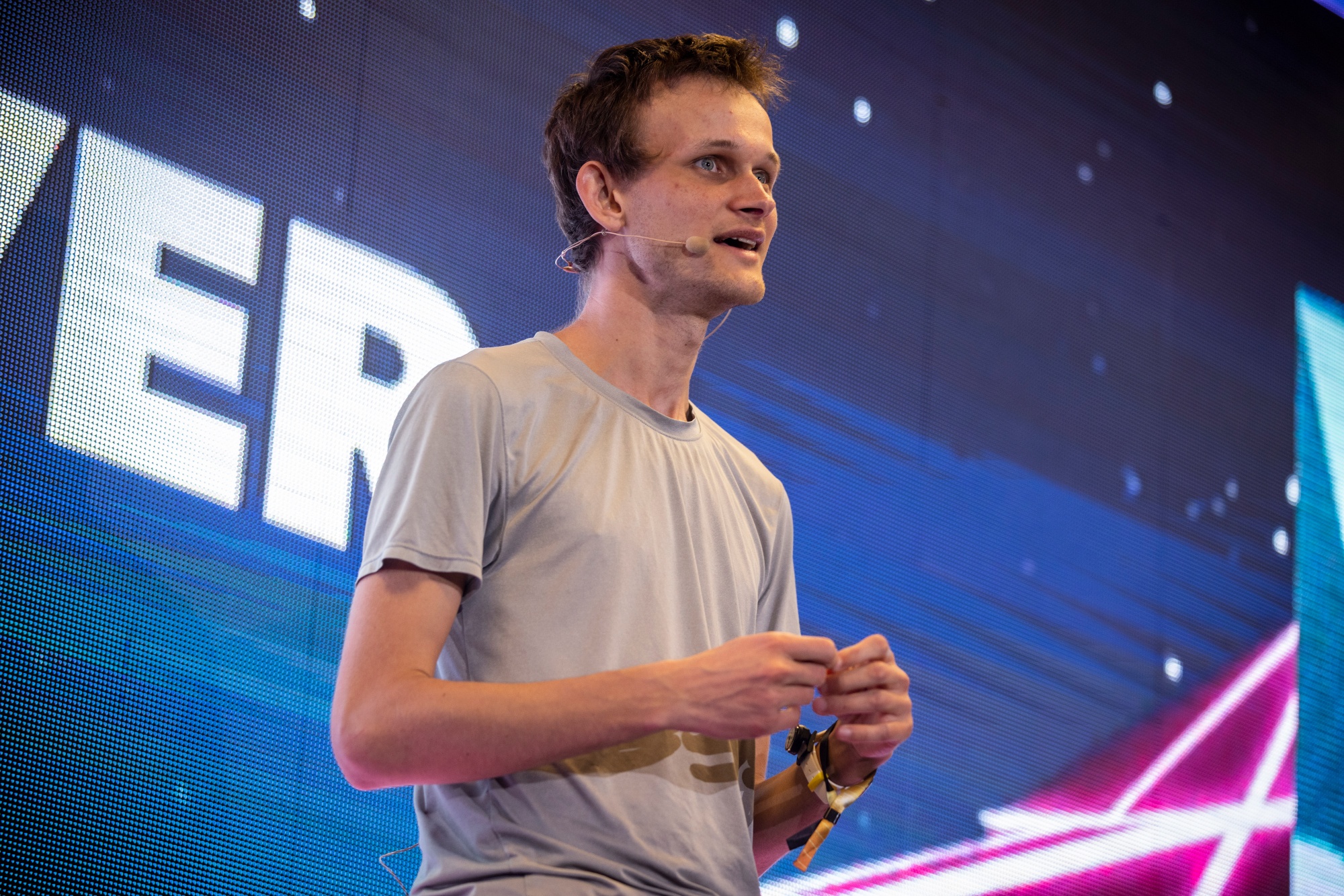 Ethereum Founder Vitalik Buterin Refutes Claims of ETH Sell-Off ...